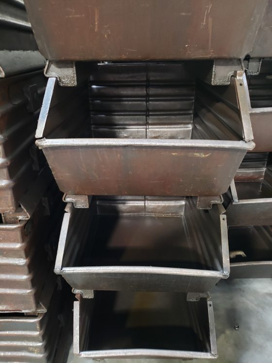 Item #921: Steel Corrugated Bins 25" x 32" x 21" o/h, (17.5" ID) | RDR ...